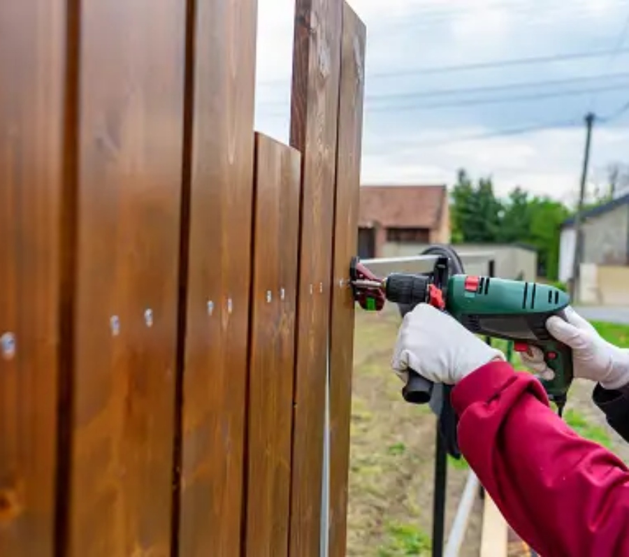 NZ's Leading Waikato Hamilton Fence Builders // Free Quote